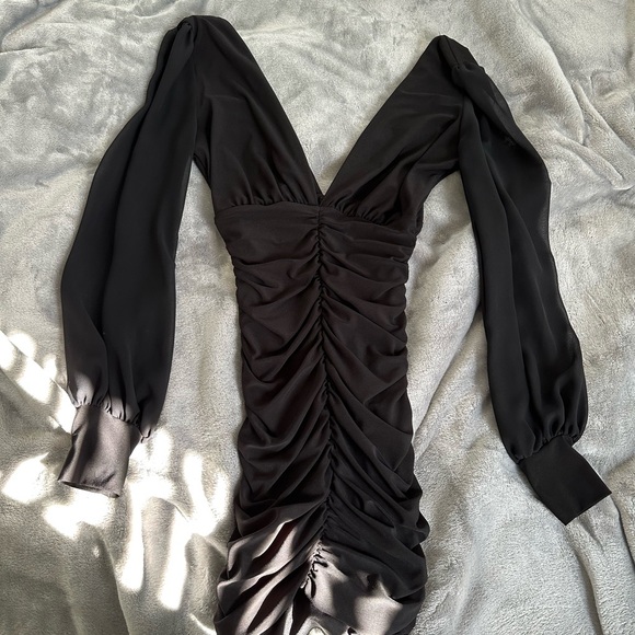 Windsor | Dresses | Windsor Black Ruched Mini Dress | Poshmark